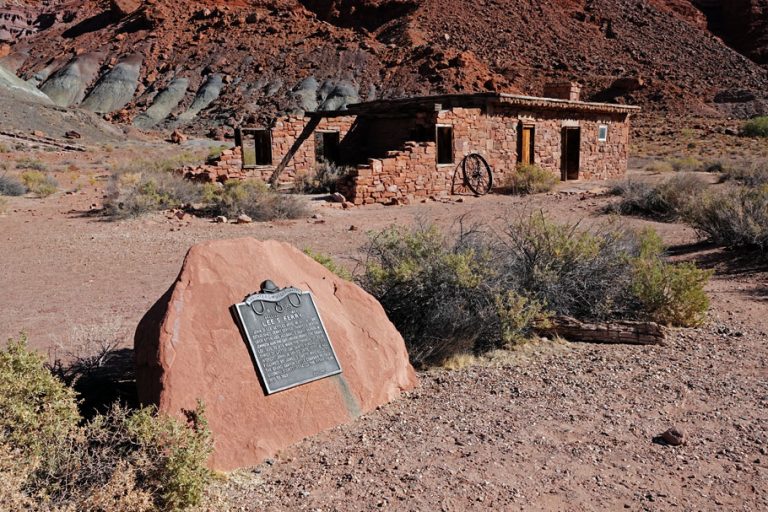 Condors at Navajo Bridge – Make Like An Ape Man